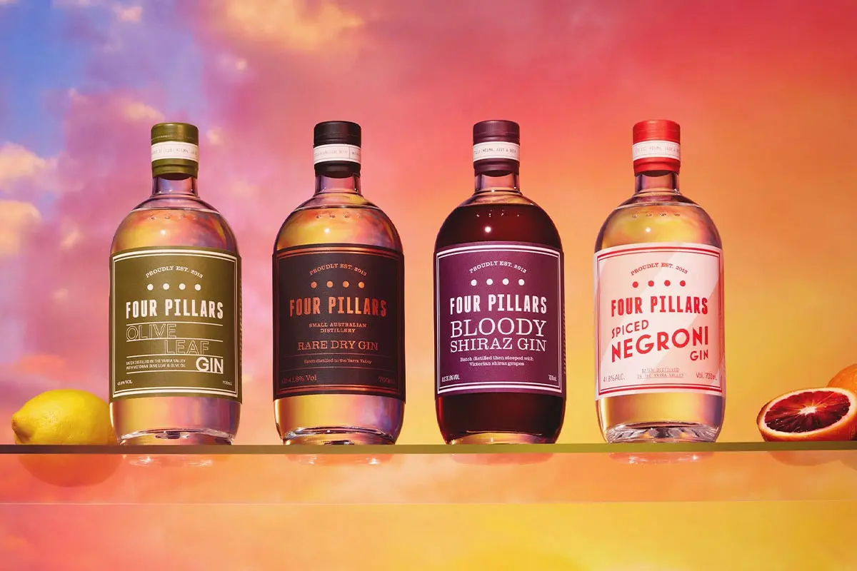 Four Pillars标志设计含义及杜松子酒品牌设计理念-诗宸标志设计