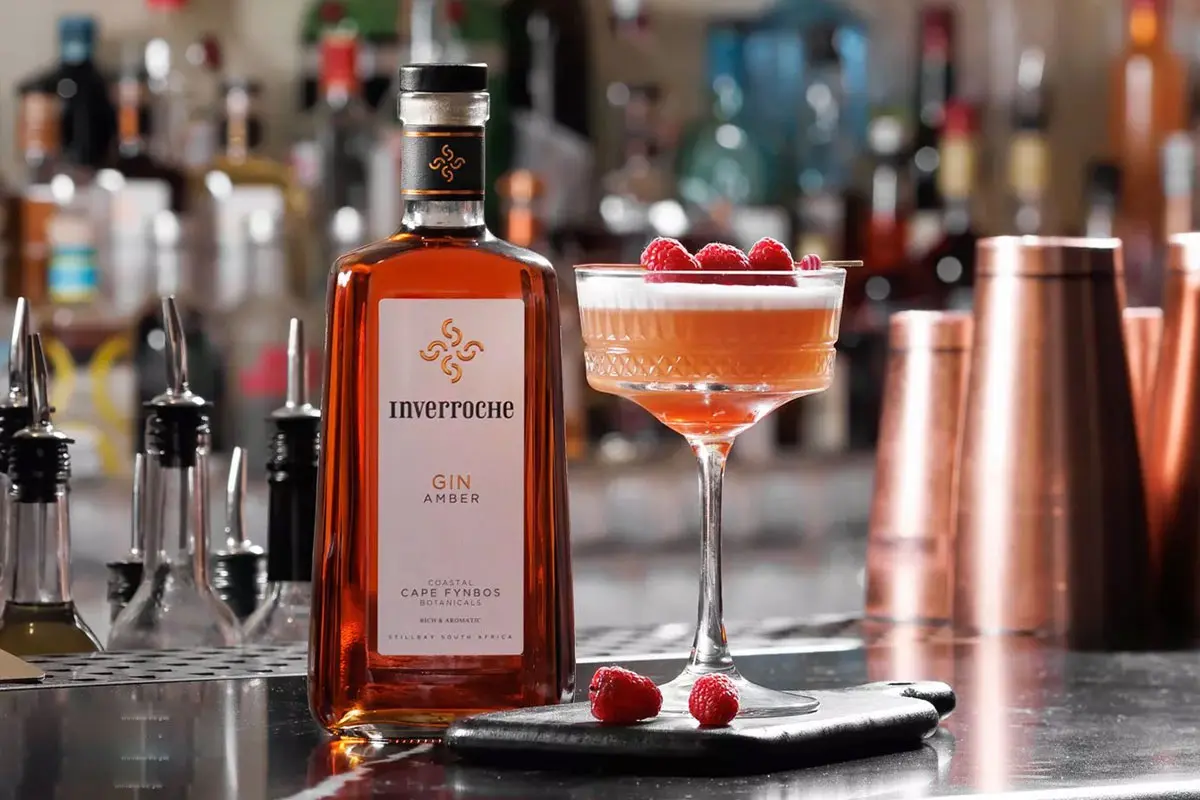 Inverroche标志设计含义及杜松子酒品牌设计理念-诗宸标志设计