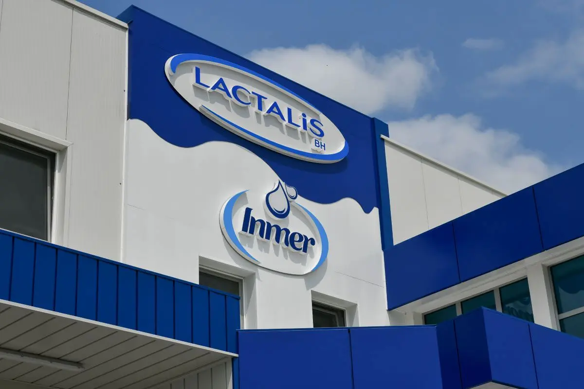 Lactalis兰特黎斯logo设计含义及乳制品品牌设计理念-诗宸标志设计