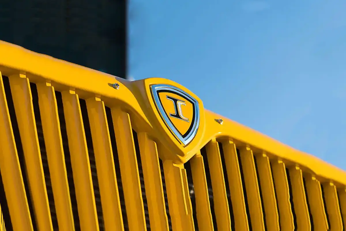 IC Bus汽车logo含义及汽车品牌理念-诗宸标志设计