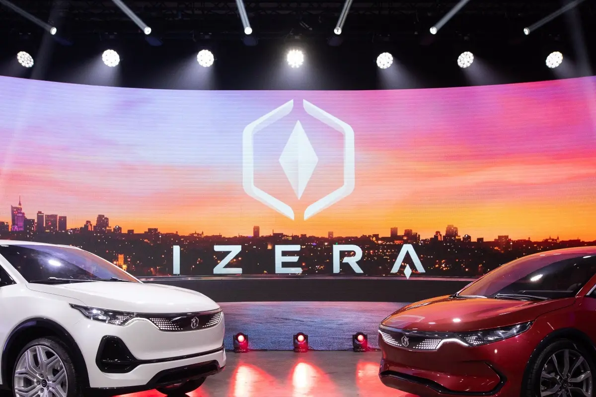 IZERA汽车logo含义及汽车品牌理念-诗宸标志设计